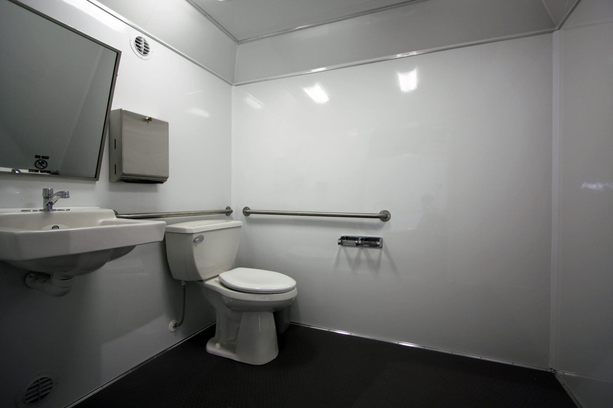 Shower Trailers Meet Decon Needs In 4 Ways